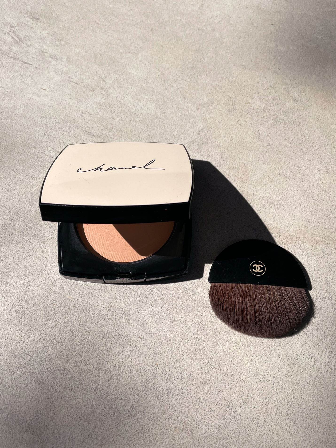 Chanel Les Beiges Healthy Glow Sheer Powder | Wonderflaw