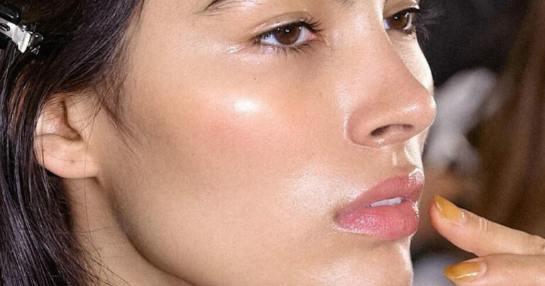 The Best Glowy Primers for Effortless Radiance | Wonderflaw